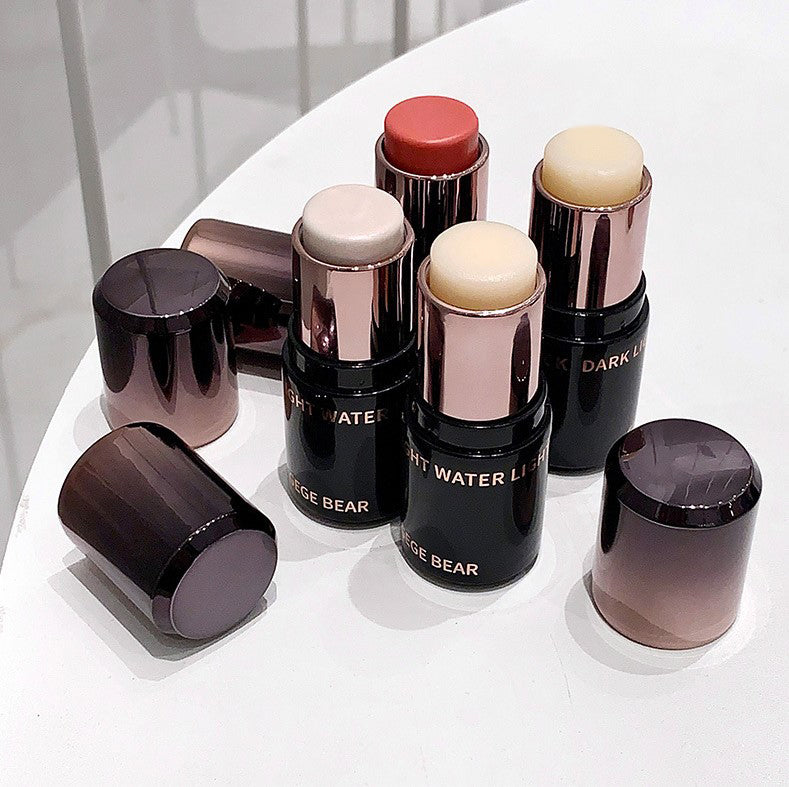 RUBOR EN BARRA – Gege Bear & Cappuvini